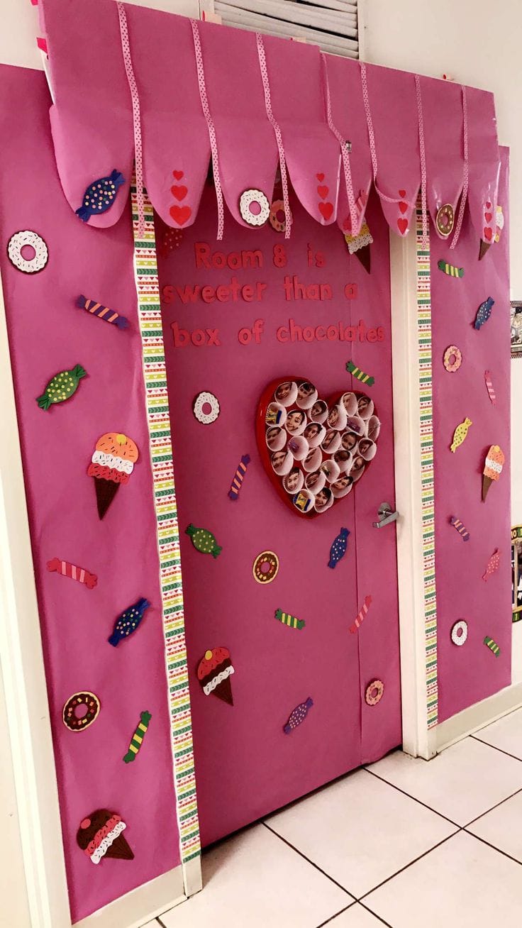 50 Creative Valentine's Door Decorations for Your Classroom to Spread ...