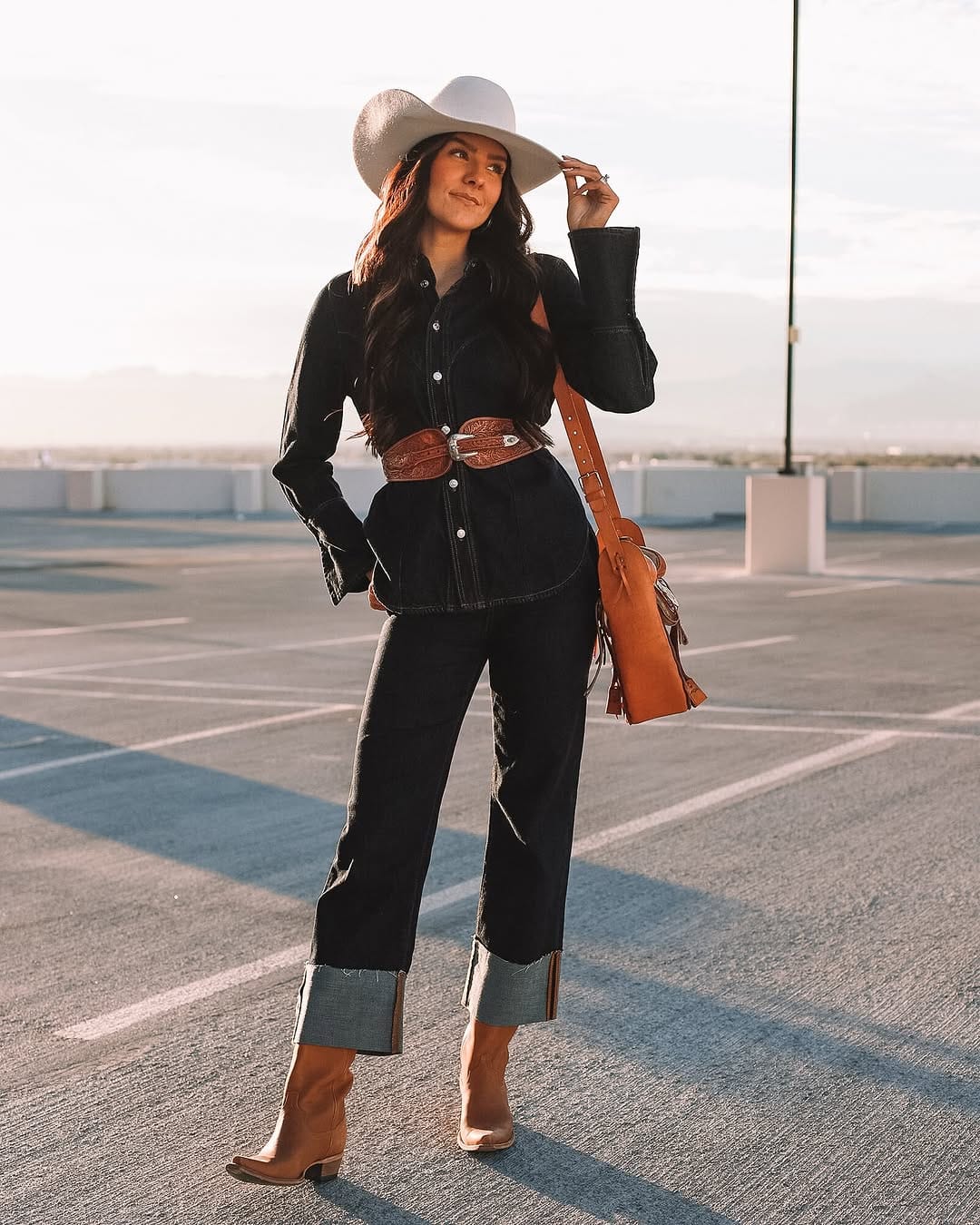 25+ Trendy Rodeo Outfits to Rock the Western Vibe - prettygirlythings.com