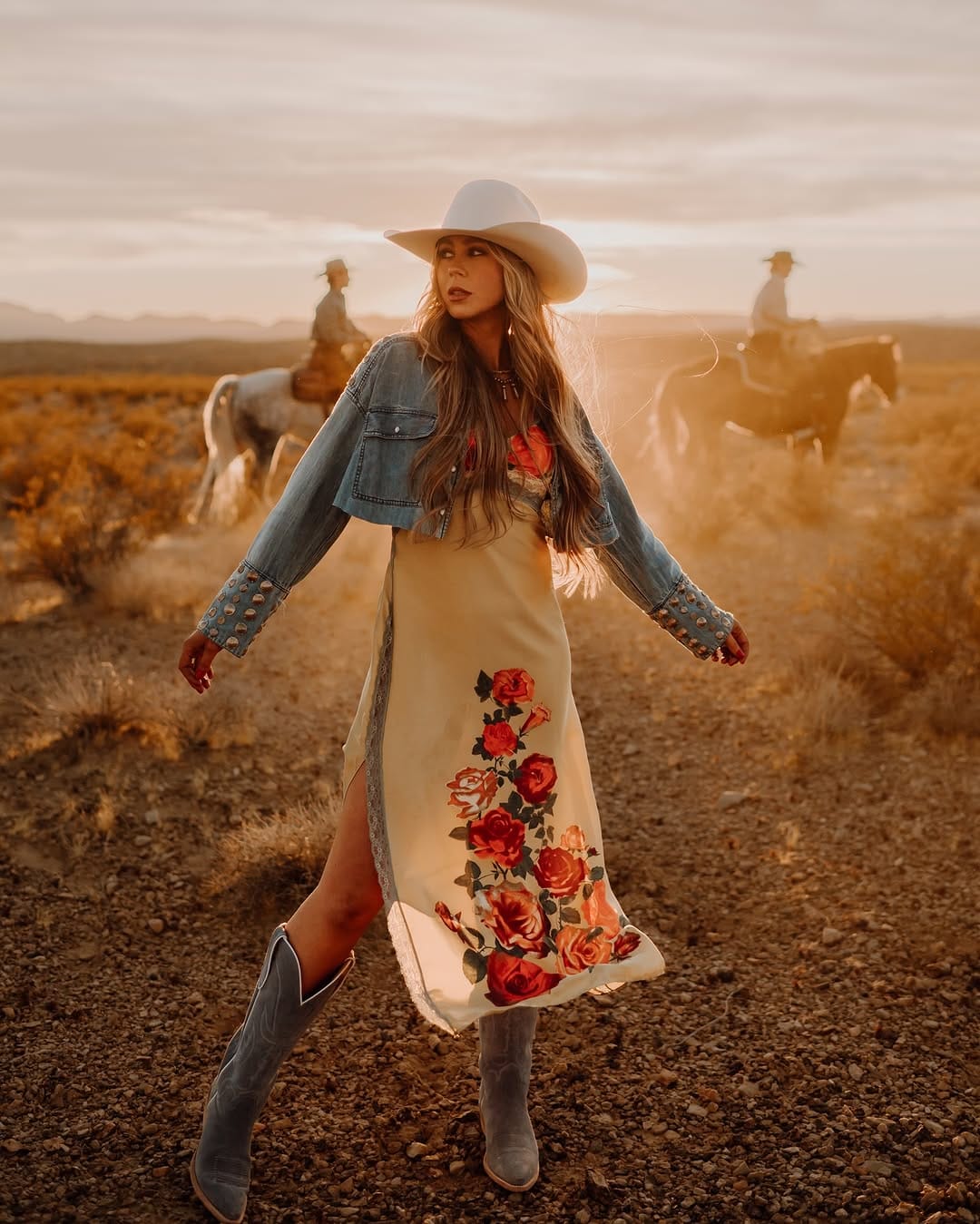 25+ Trendy Rodeo Outfits to Rock the Western Vibe - prettygirlythings.com