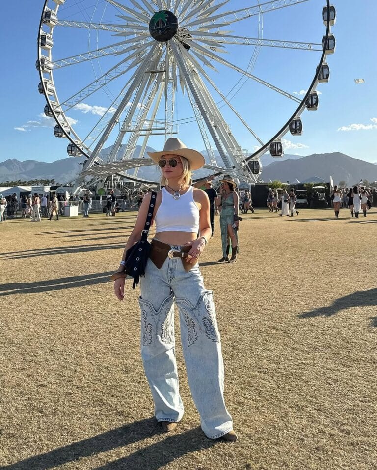 25+ Hottest Coachella Outfits to Rock the Festival in Style ...