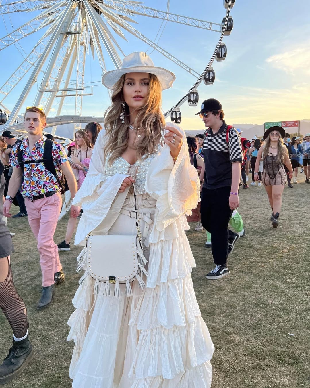 25+ Hottest Coachella Outfits to Rock the Festival in Style ...