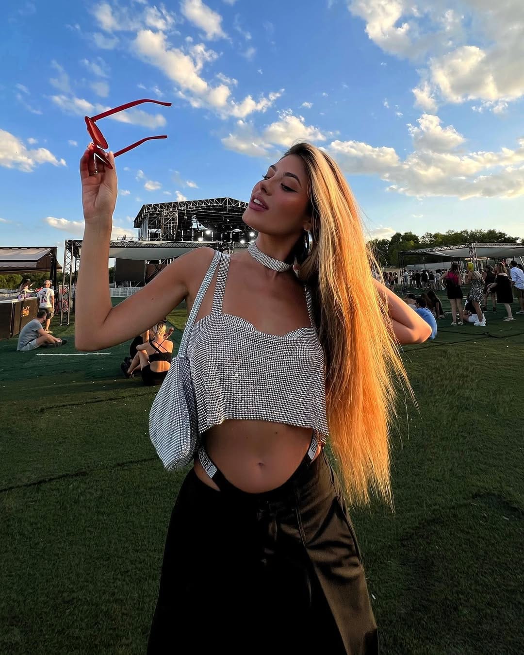 35+ Trendy Concert Outfit Ideas That'll Make You the Star of the Show ...